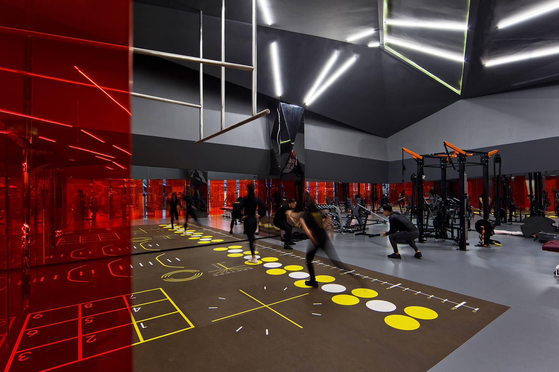 Frameweb | Work out, chill out – a gymscape for wellness as well as fitness