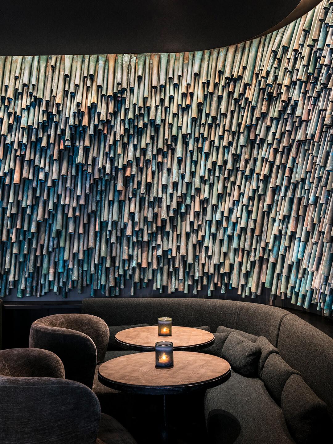 Frameweb | Raphael Navot creates tailor-made textures in a timeless design