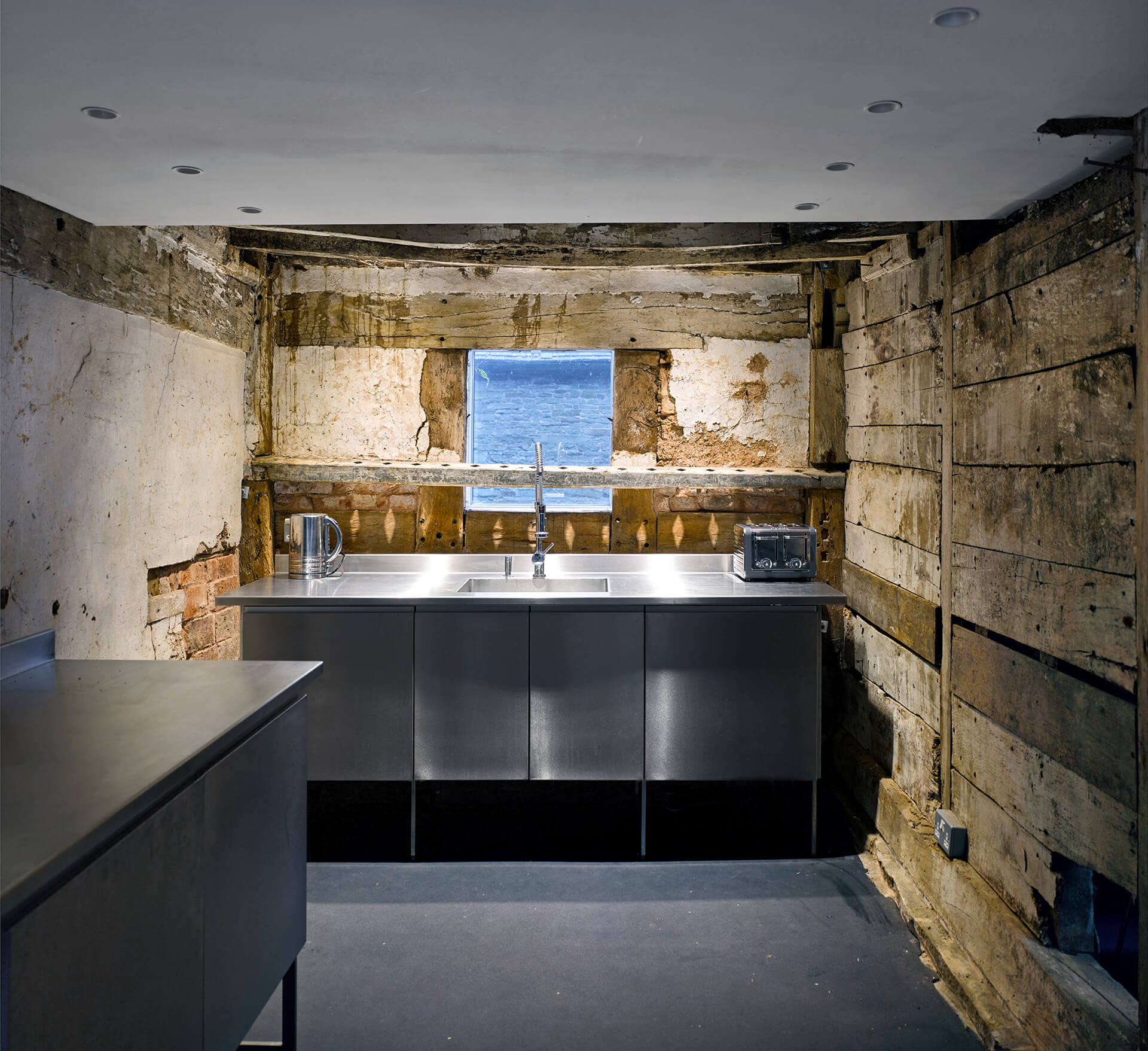 Frameweb | This is how to turn a decrepit listed building into a studio ...