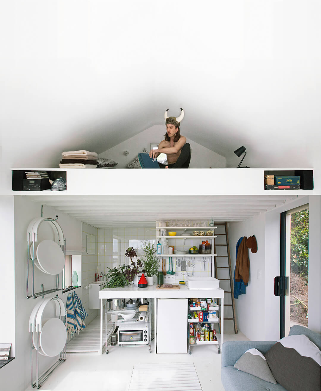 Frameweb | An unsightly shed on the French shore was converted into a ...