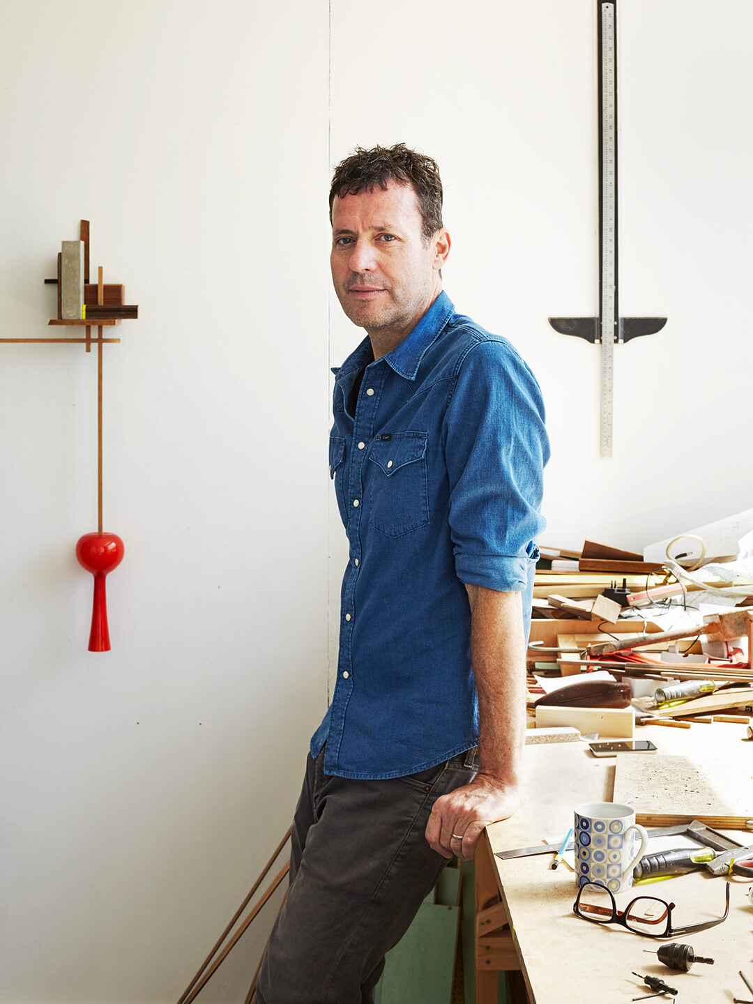 Frameweb | An English artist uses modernist furniture as a medium for ...