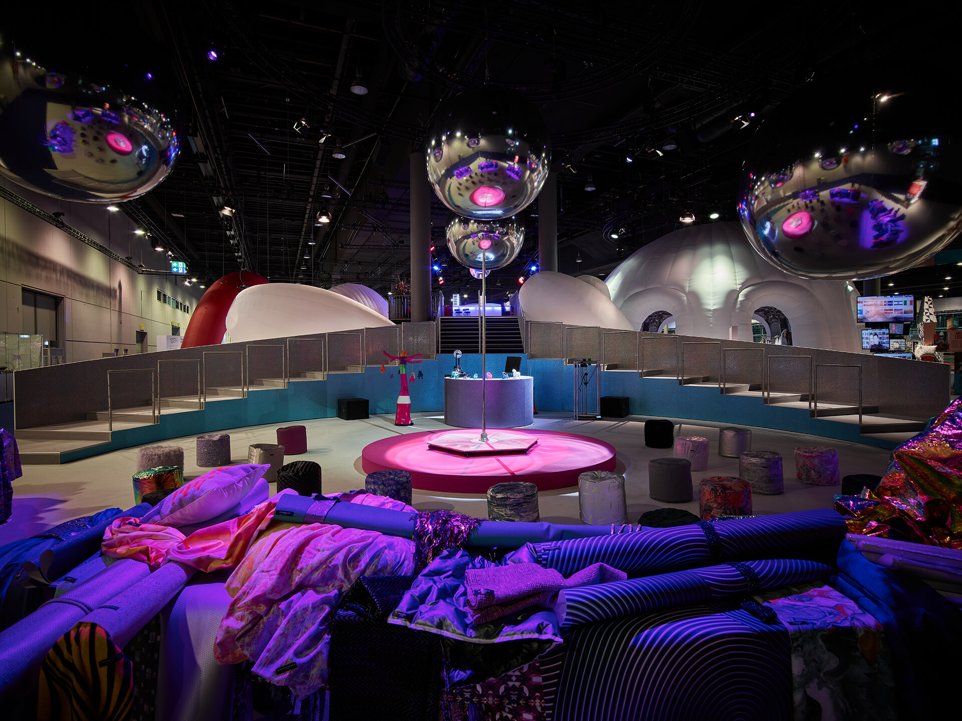 Frameweb | Why trend spaces are an important tool for trade fairs