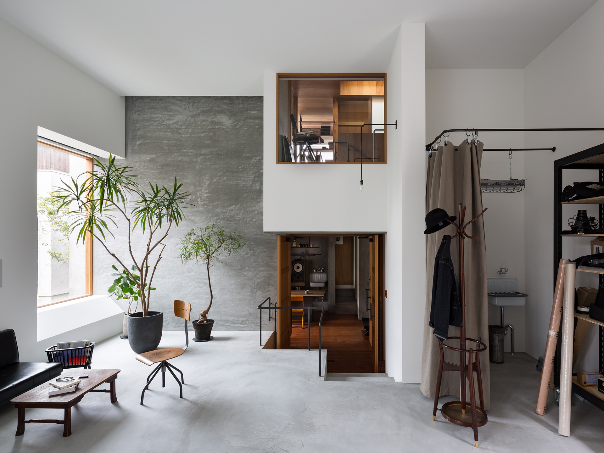 Frameweb | There’s more than meets the eye in FORM’s new house