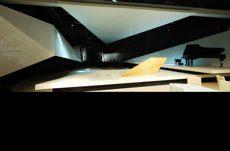 Frameweb | Berlin Jewish Museum Stage Design