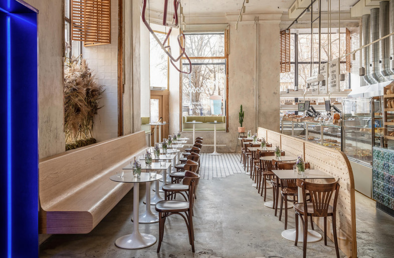 Frameweb | This Russian eatery is a meeting of architectural heritage ...