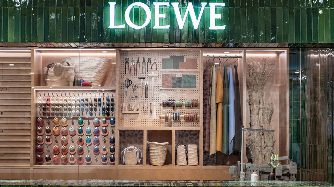 Frameweb | Repair Retail: These 4 service-focused retail spaces promote ...