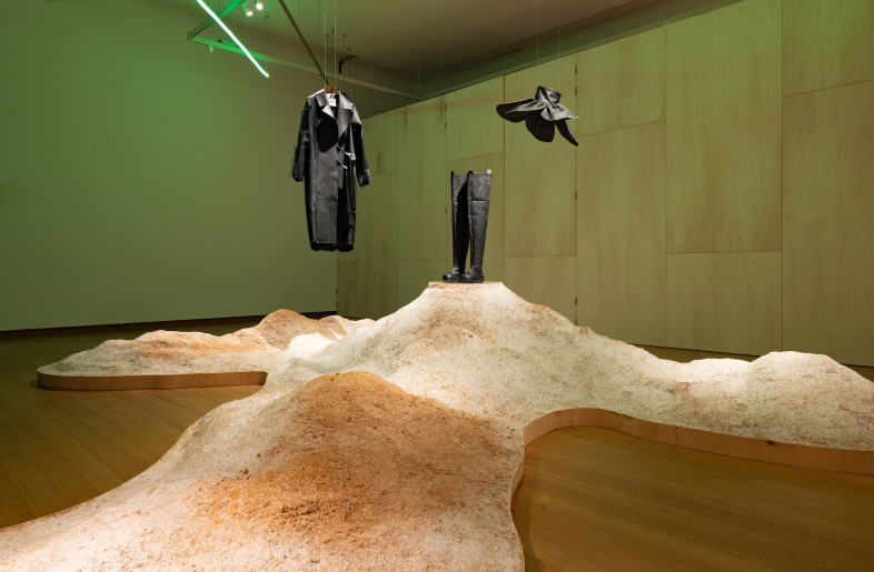 Frameweb | Mycelium Chair by Eric Klarenbeek