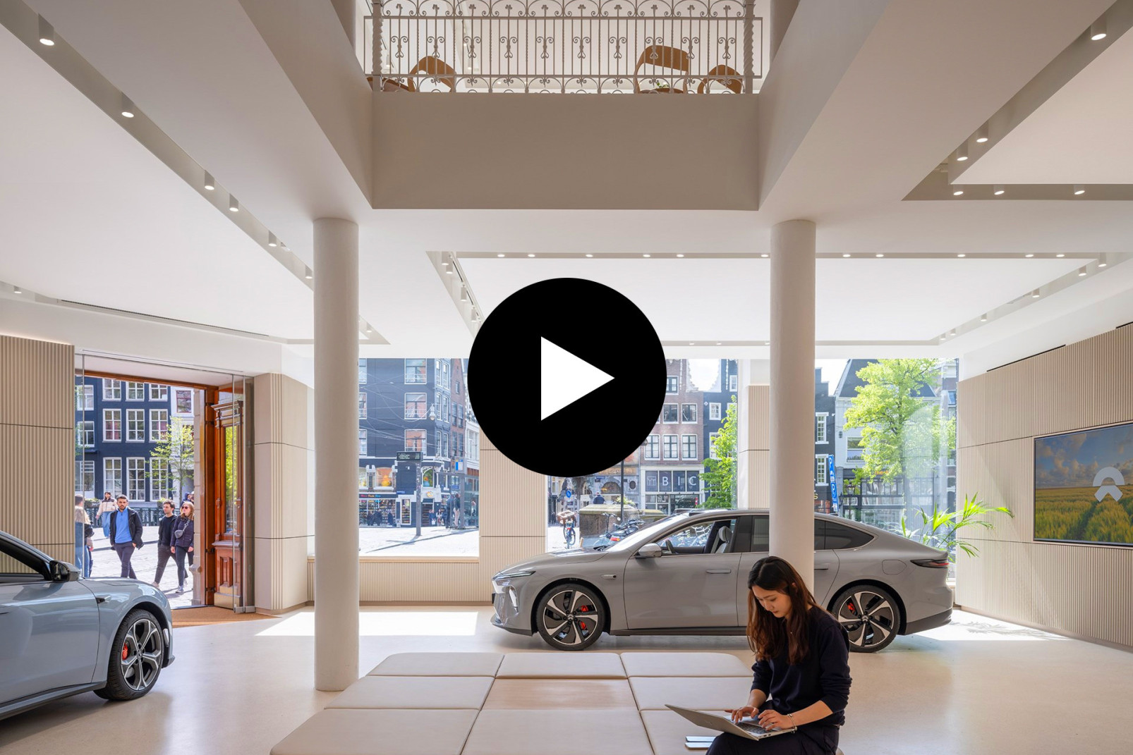 Frameweb | Video: Nio inverts traditional car retail with an MVRDV-designed Amsterdam showroom