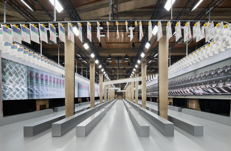 Frameweb | A light installation by Maja Petrić shows AI can foster ...