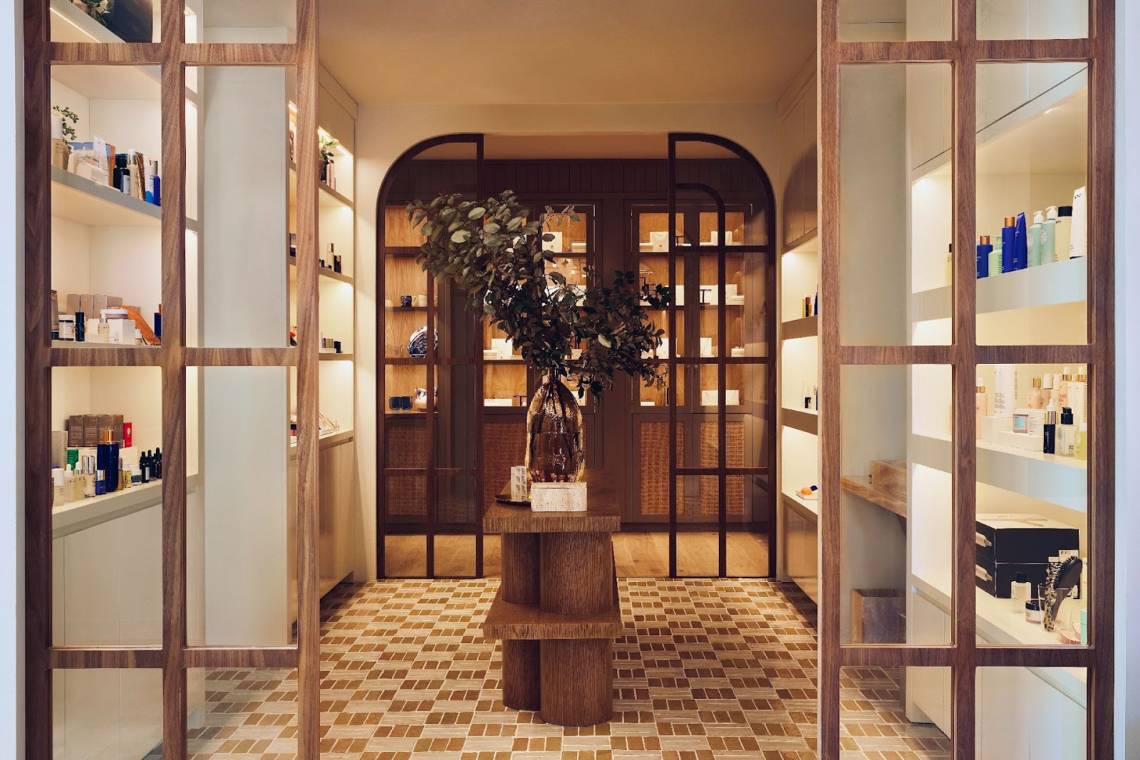 Frameweb | Openings: Goop’s new boutique, gastronomy in Bruges and ...