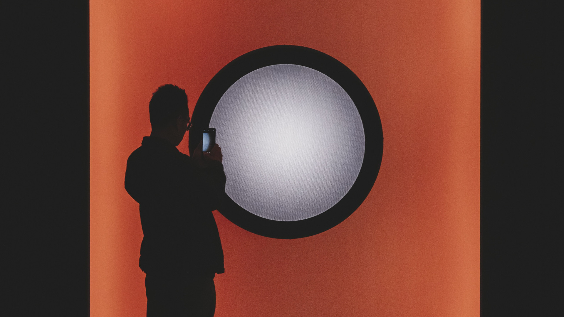 Frameweb | Milan Diary: Innovation in lighting design and tech take ...