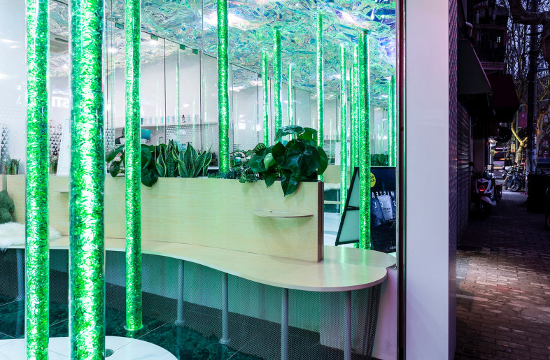 FRAME | This Japanese house was entirely built without a single nail