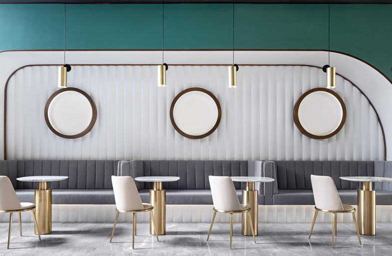 Frameweb | Once a social staple, the clubhouse experiences a revival ...