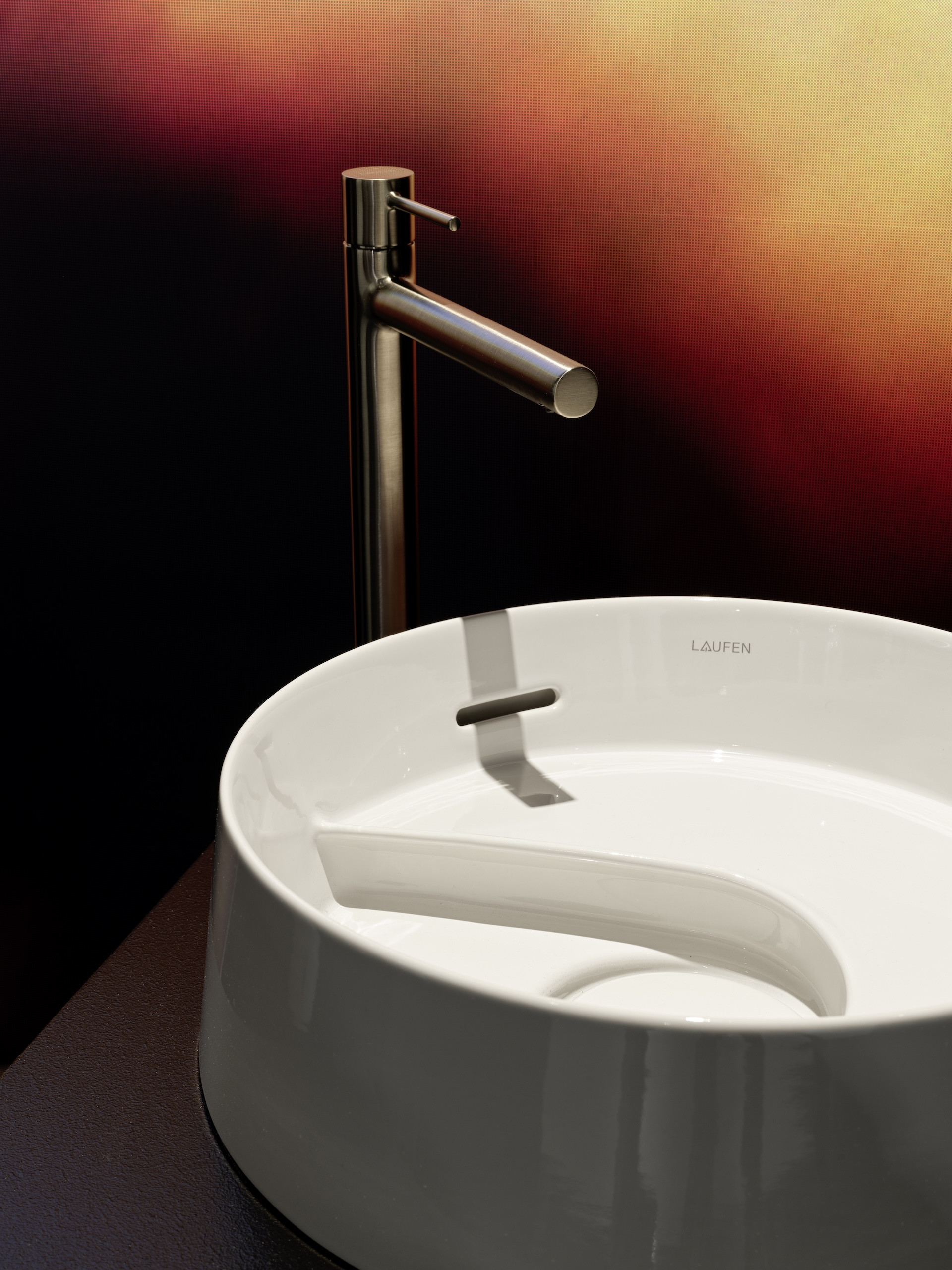 Frameweb | Yves Behar designs a basin for Laufen to bring water back to ...