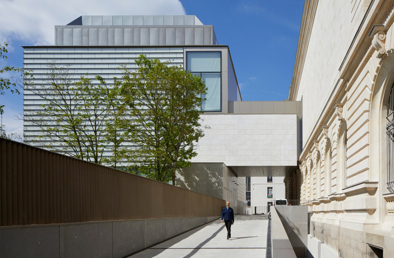 Frameweb | A museum extension by Stanton Williams connects old and new ...