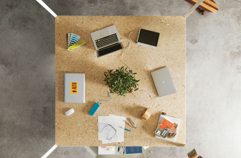 Frameweb Hub By Matteo Ragni Design