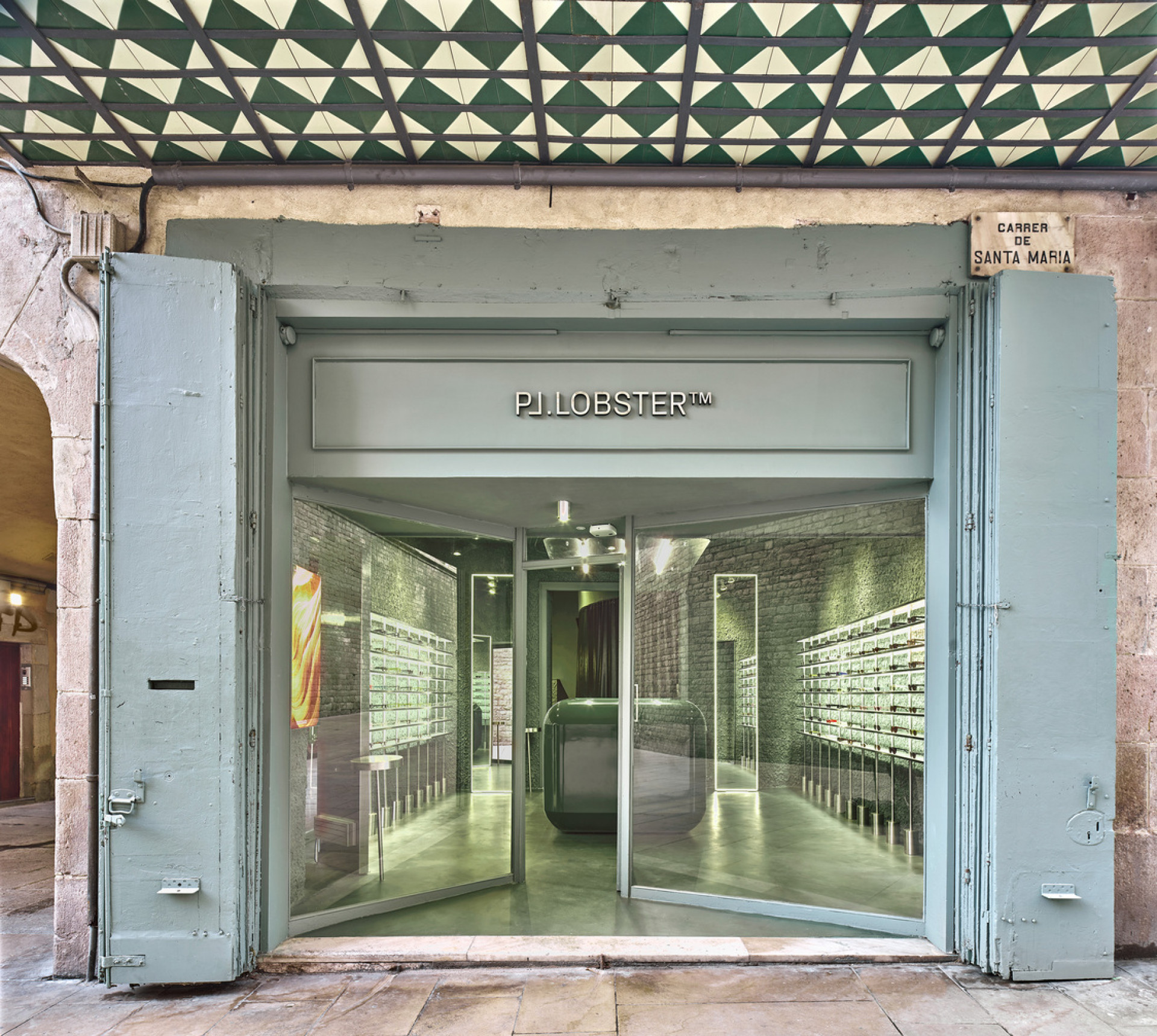 Frameweb | Small retail: see 4 stores maximizing their micro square ...