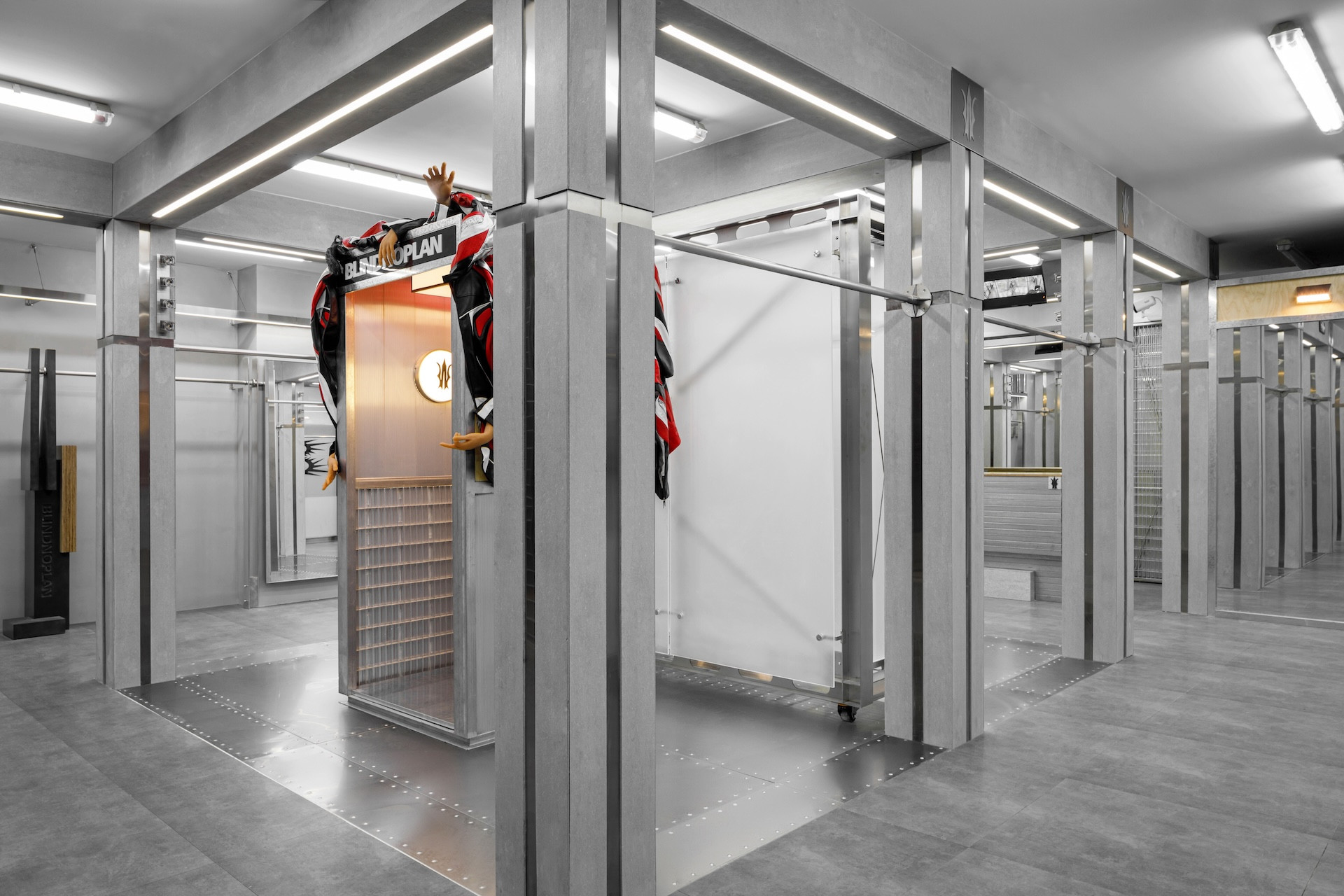 Frameweb | Escapist retail: 4 immersive stores ushering in the future ...