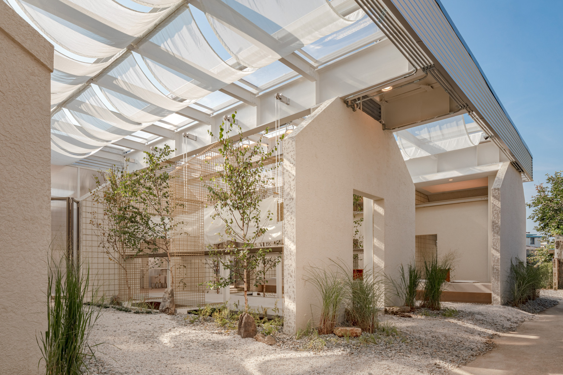 Frameweb | Converted coffee houses: 4 cafés embracing raw, WIP interiors