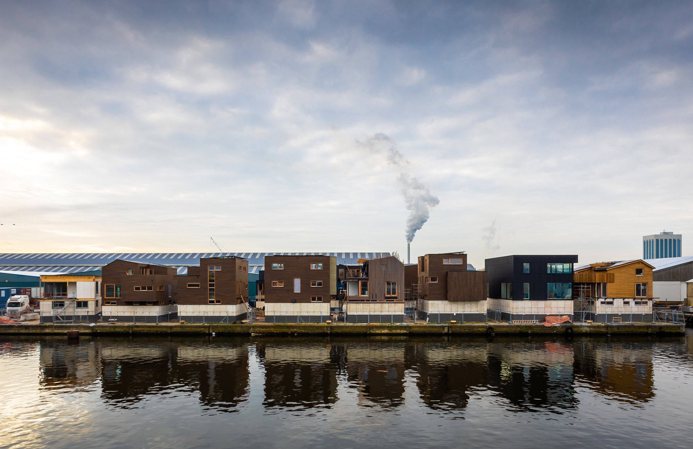 Frameweb | Are floating communities key to future urban living?