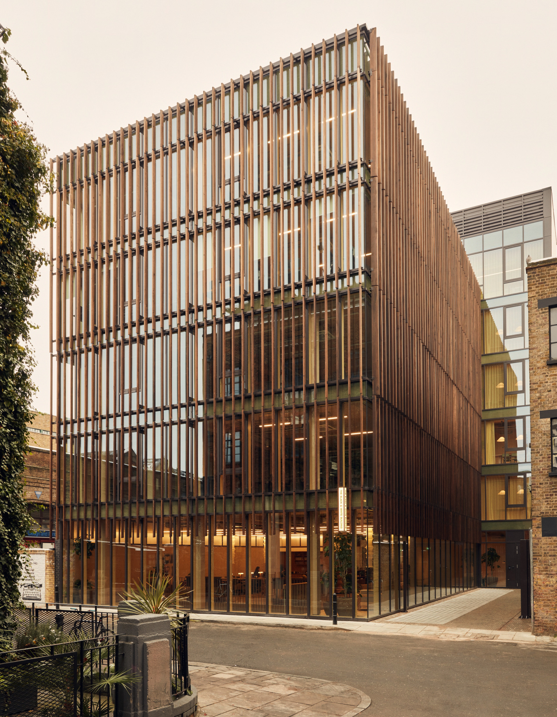 Frameweb | What can the UK teach us about hyperlocal design?