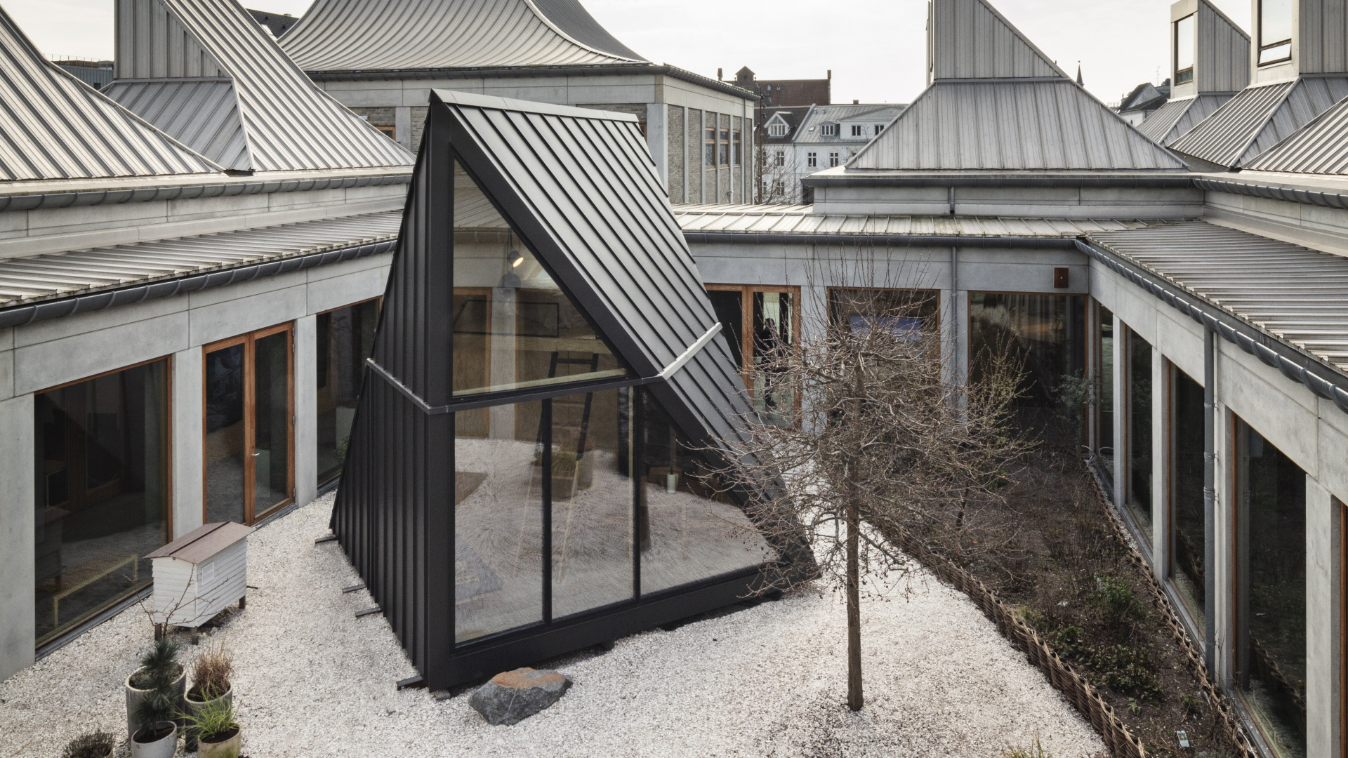 Frameweb | See 3 tiny homes that redefine small-scale living