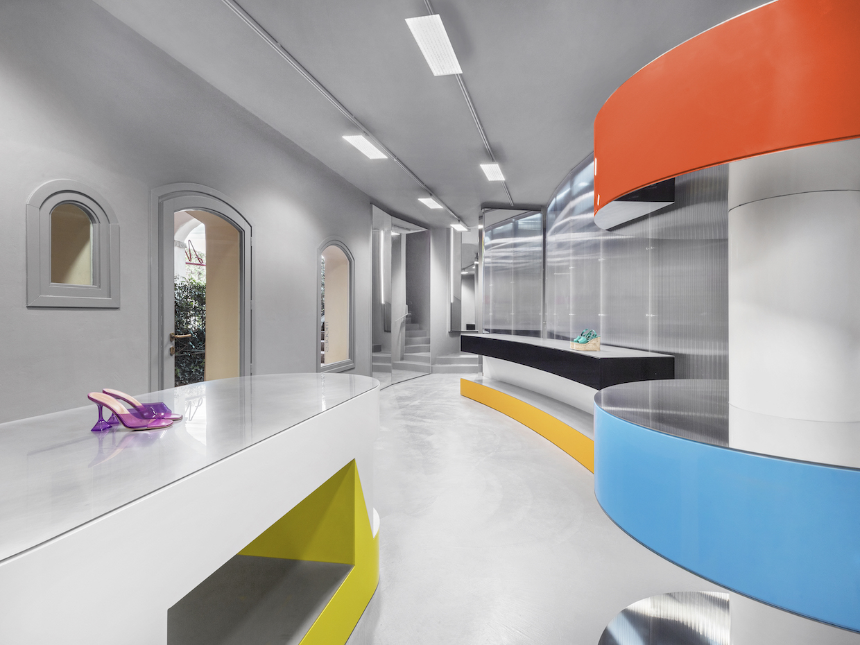 Frameweb | Rainbow retail: why store interiors are embracing the full ...