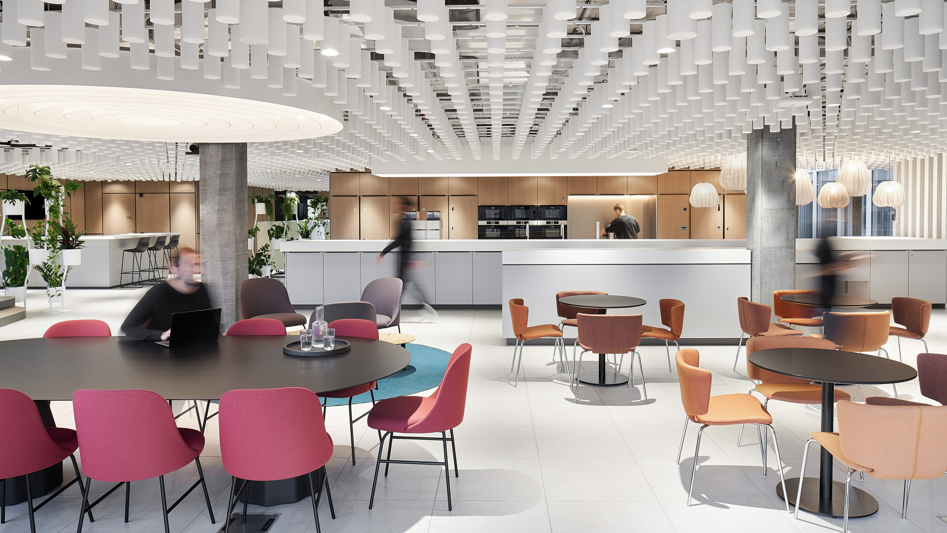 Frameweb | The co-created office: 4 workspaces whose designs were led ...