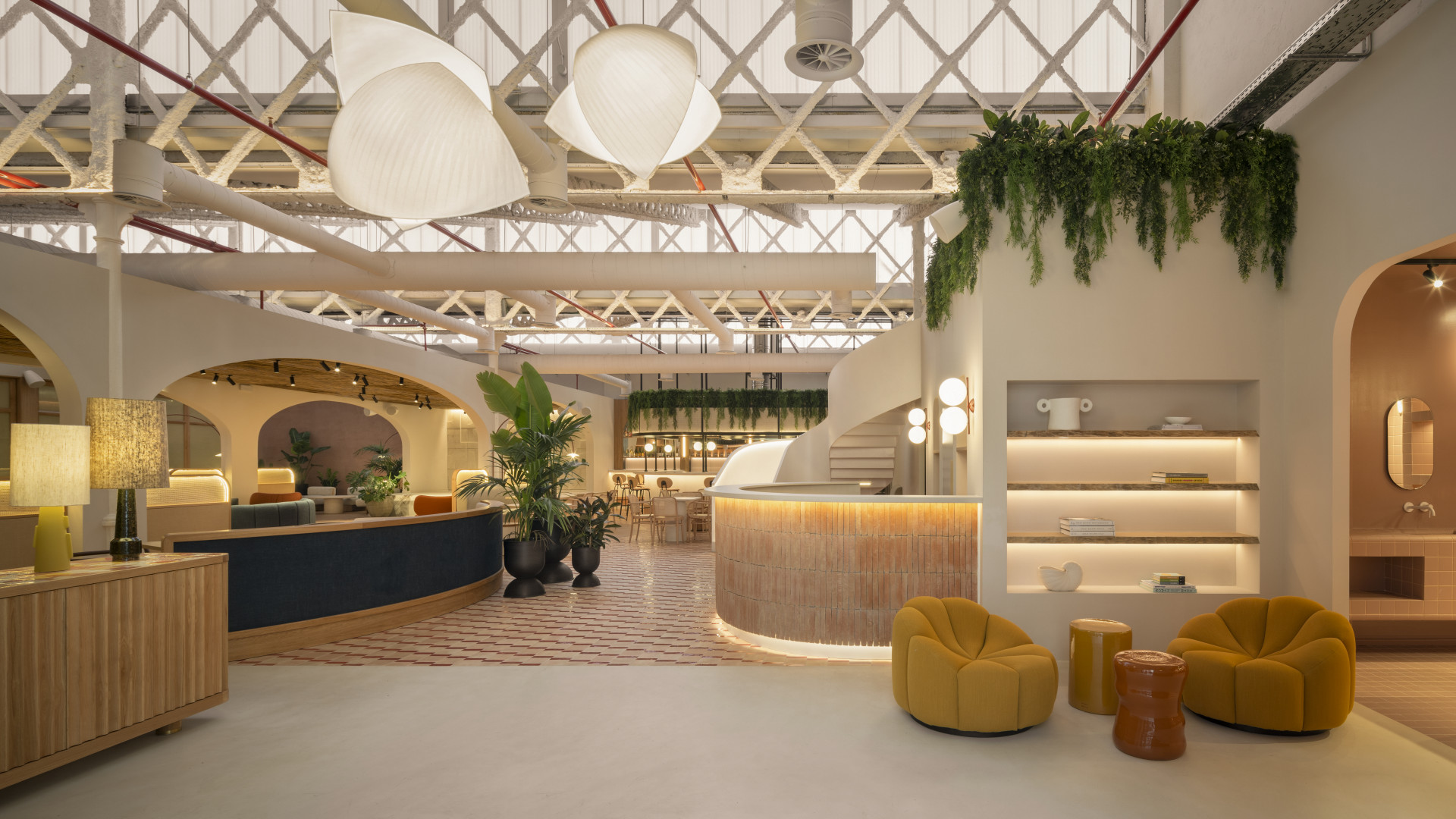 Frameweb | Goodbye girlboss: What’s the future for women-only workspaces?